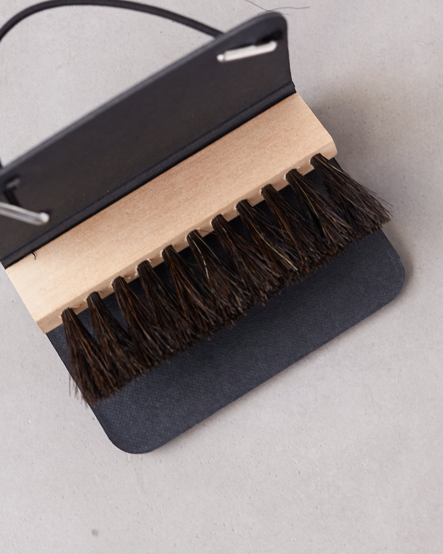 Pocket Clothes Brush – Glasswing